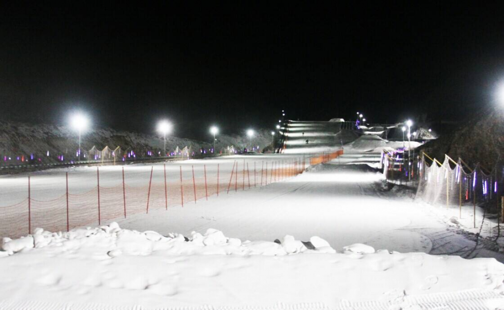 How to choose the right ski resort lighting | Green Light